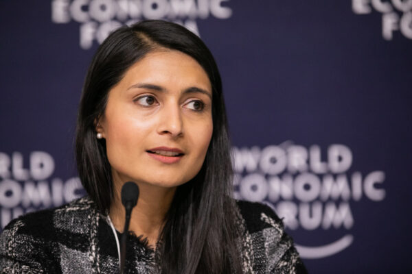 Global Economic Outlook Balances Geopolitical Risks Against AI Gains ...